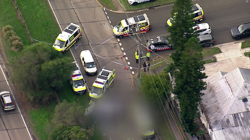 Bystanders frantically tried to save two children after car crashed ...