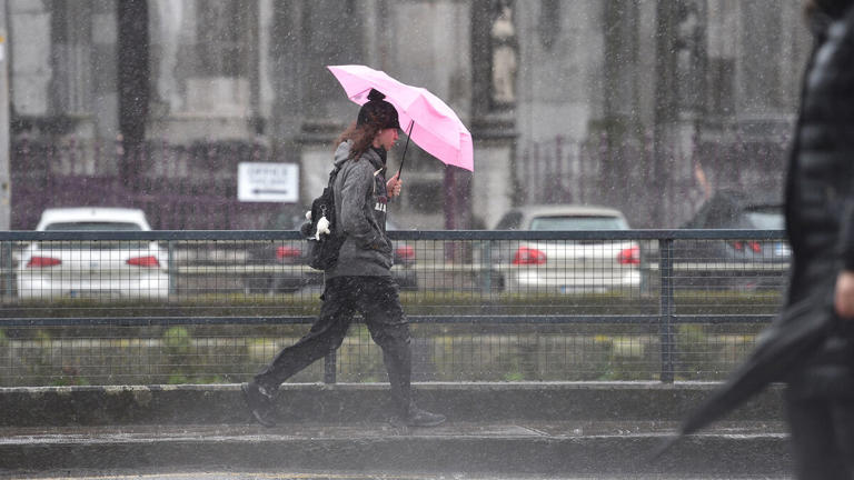 Yellow rain warning issued for Cork and Kerry ahead of busy concert weekend