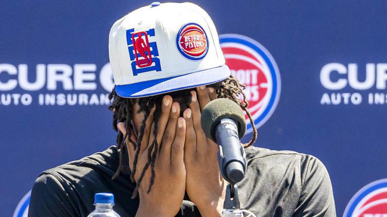 Controversial name lands on Pistons all-time draft bust starting five