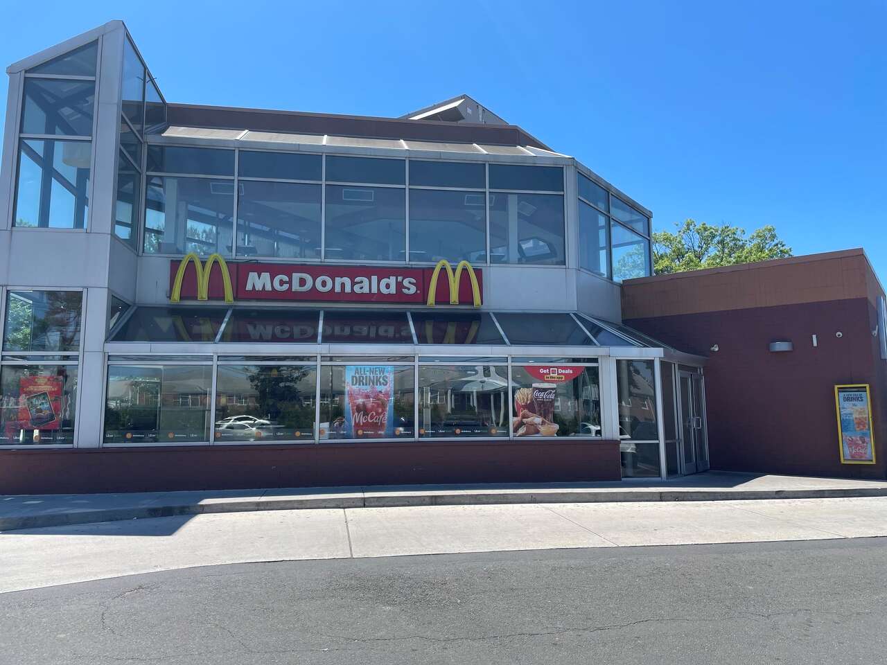 McDonald's in Stamford wants another drive-thru lane to meet customers ...