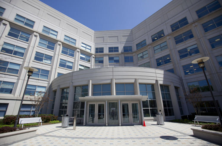 Opinion: As a former DNI, I’m alarmed by the lapse of Section 702