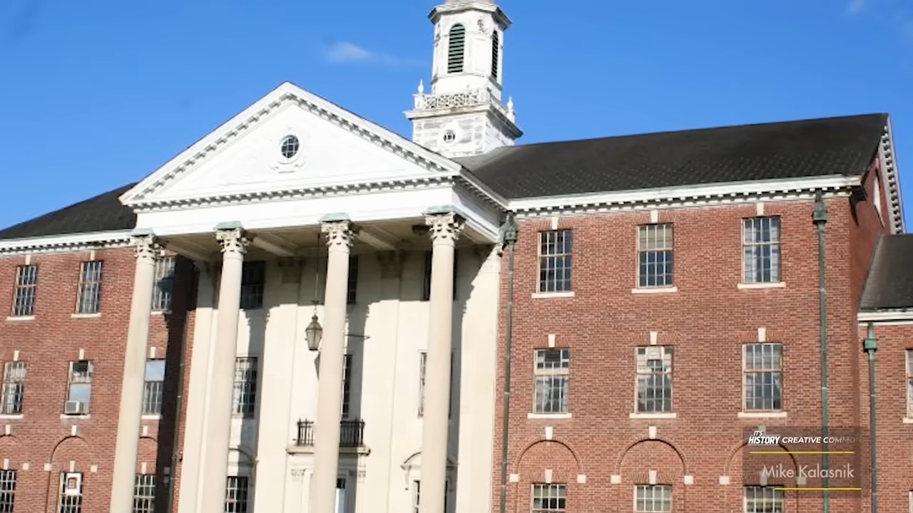 Watch how this massive psychiatric hospital became a ghost town almost ...