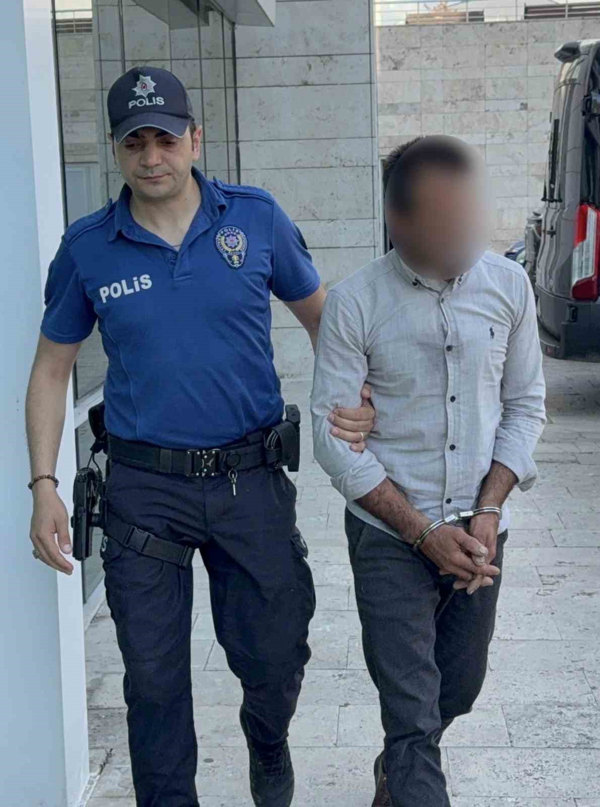 Araç tamirinde fazla para kavgasında müşterisini yaktı