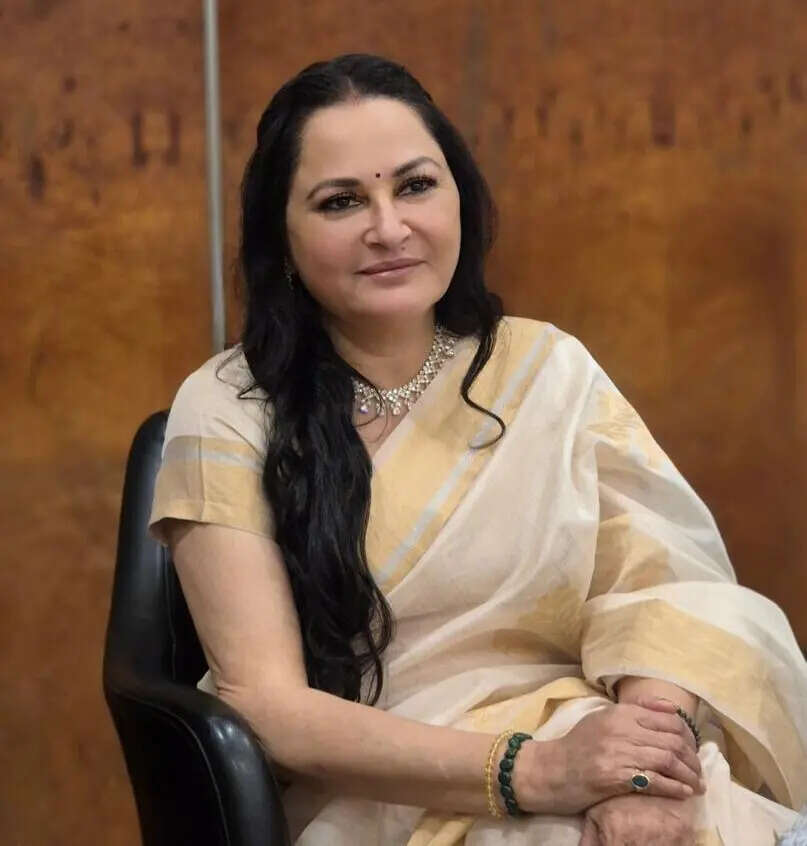 Jaya Prada returns to Bengali cinema after 17 years