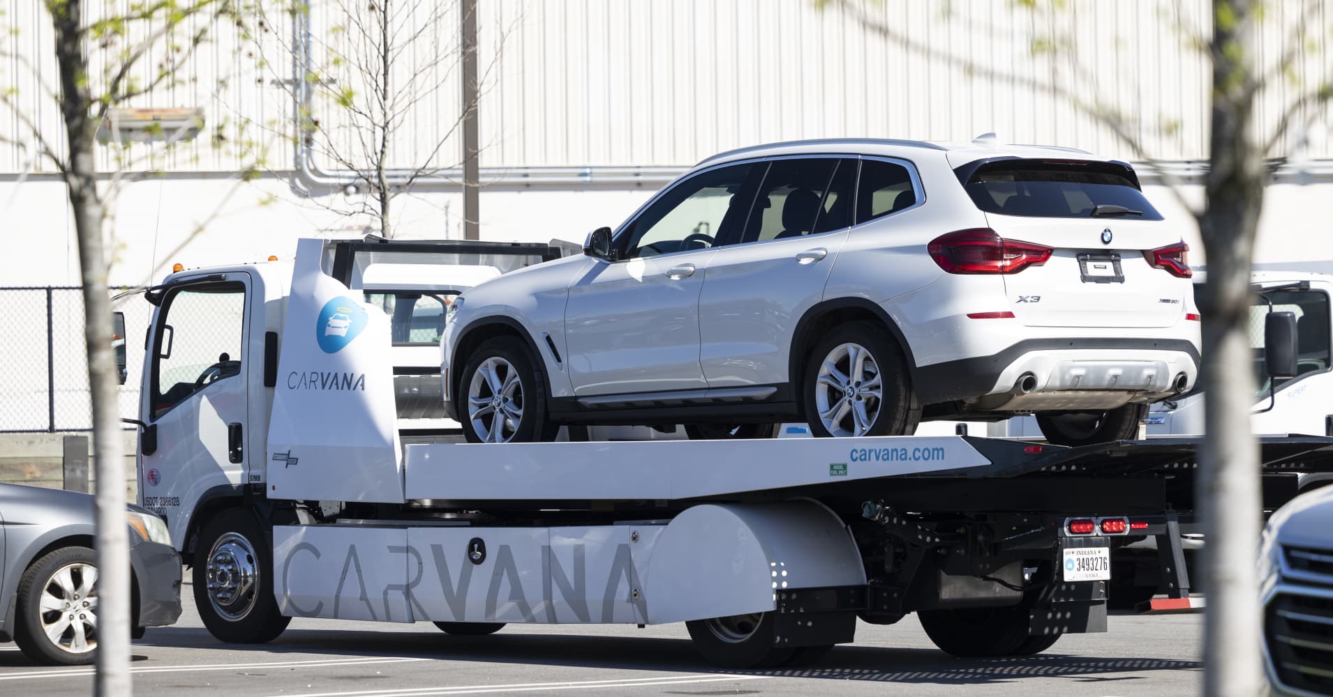 BMW stock slumps to 5-year low as Iran war and China slowdown spark ...