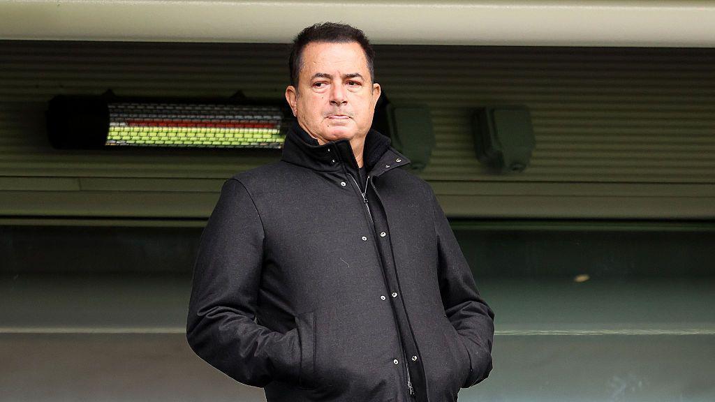 'We have overspent and we have to sell some players'