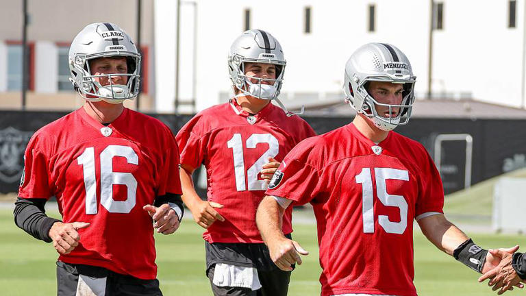 Raiders' Kubiak sends clear message to Fernando Mendoza