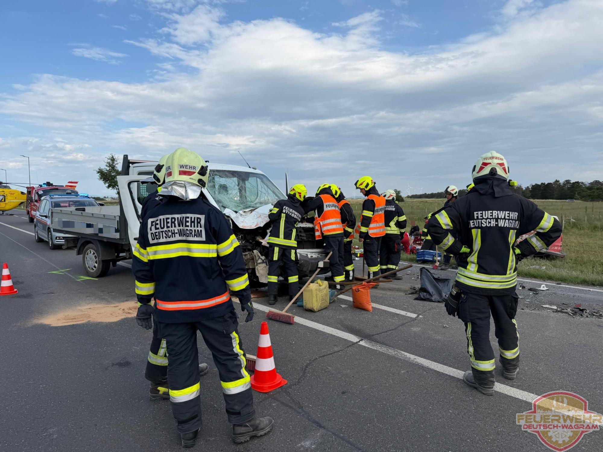 Unfall in Deutsch-Wagram: Drei Verletzte auf B 8