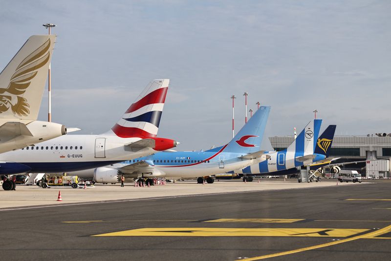 Jet fuel market rebalances on higher production, imports, IEA says