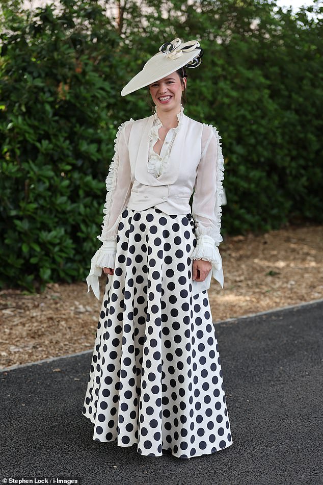 The Ascot fashion wars are on! Racegoers don bright hats and polka dots ...