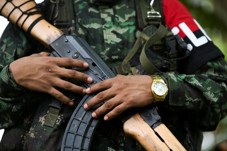 Exclusive-Colombia's ELN open to talks with new president, but says it ...