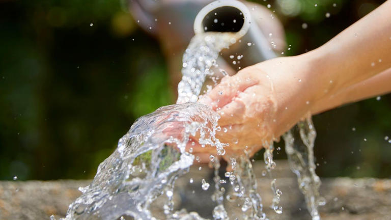 Mumbai water crisis: Penalty on water misuse announced amid shortage ...