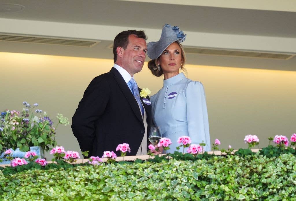 Queen Camilla leaves fans giggling with 3-word carriage comment at Ascot