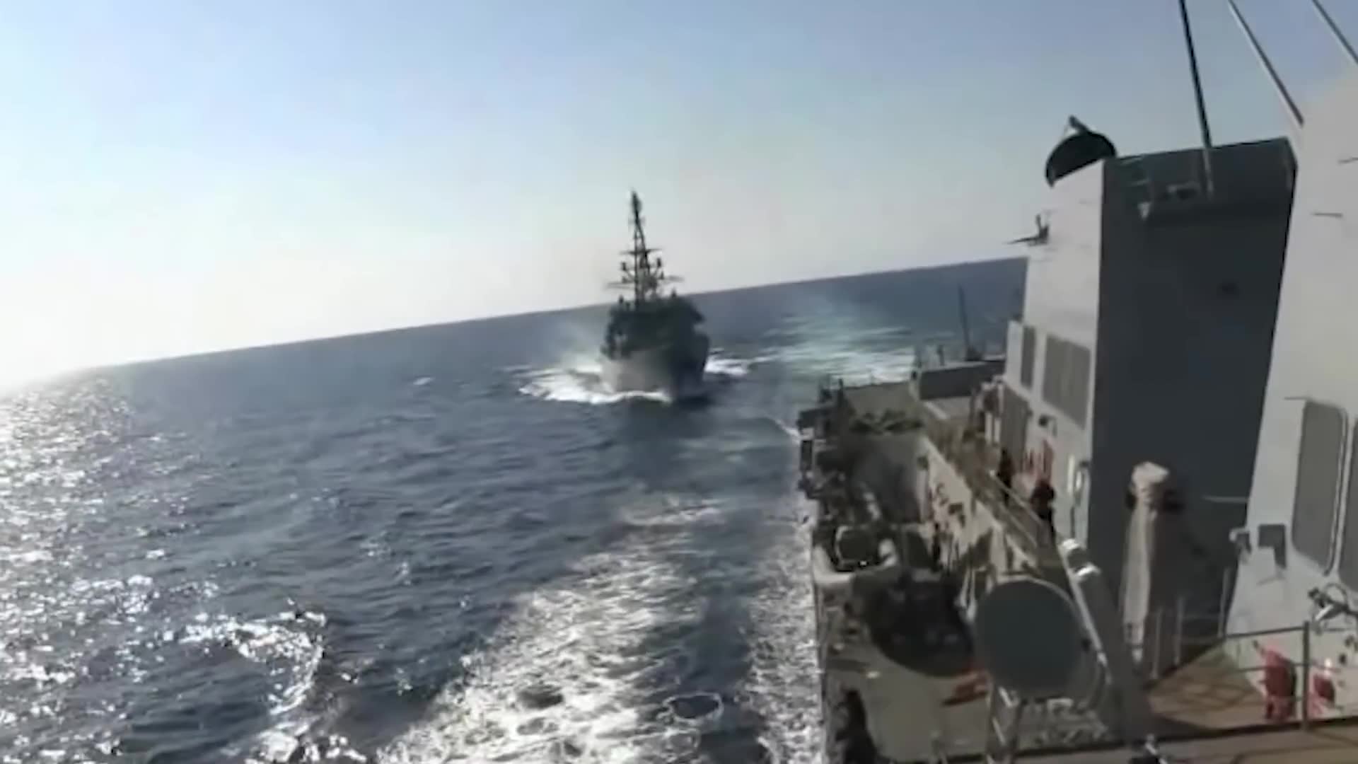Chinese forces strike a US destroyer at sea