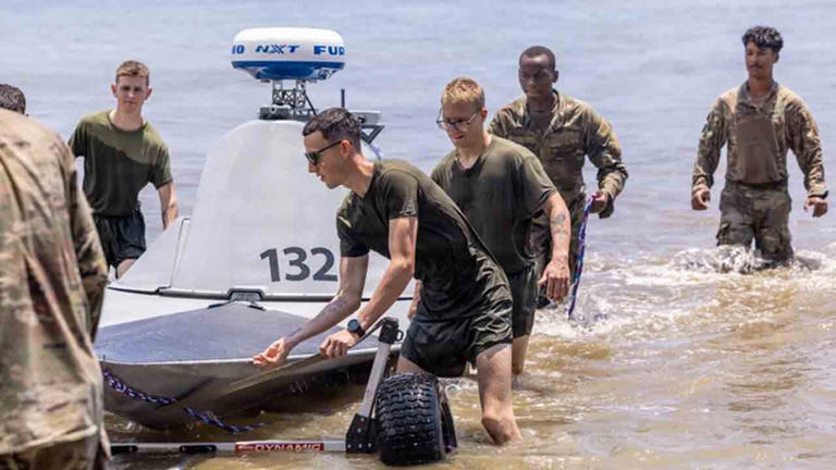 US Army tests swarm of autonomous boats during exercise in the Philippines