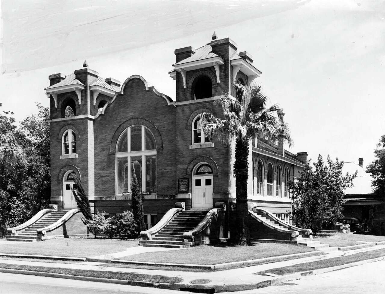 Haunted San Antonio church was once the city's go-to spot for hot dogs