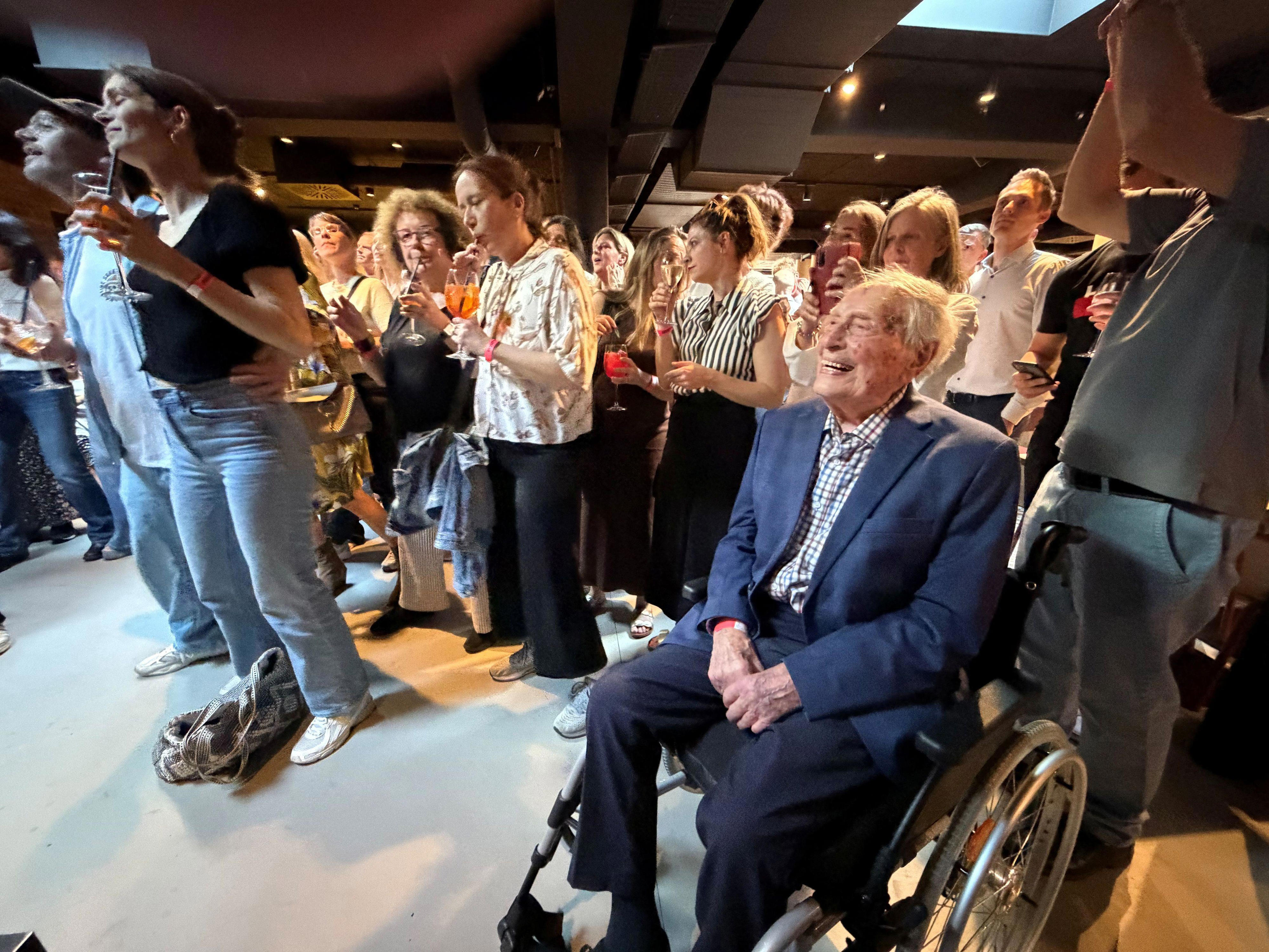 Kasalla-Brauhaus: Karnevals-Ikone Sebus sorgt für emotionalen Moment ...