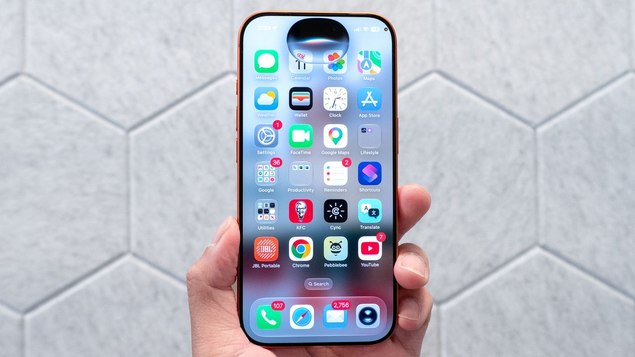 Apple finally brings built-in drawing tools to iOS 27 Messages — here's ...