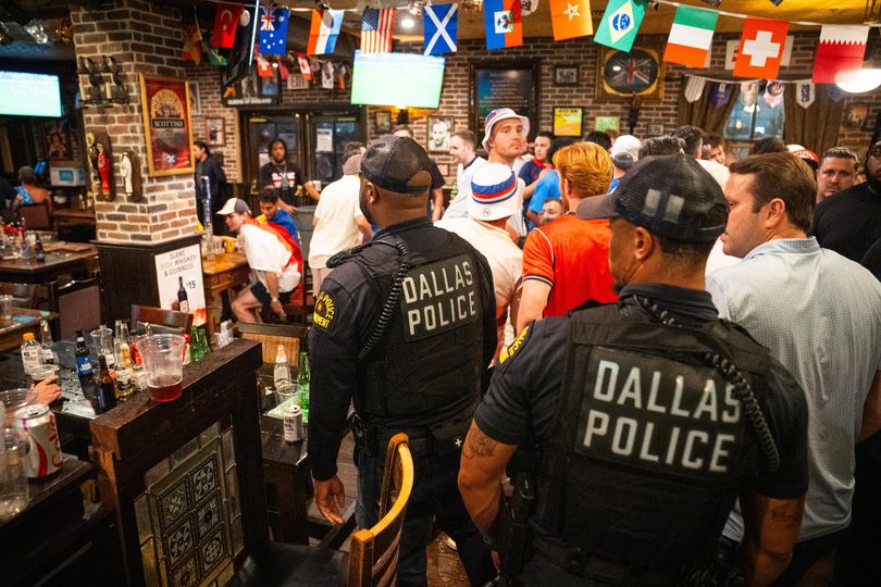 England fans force police to shut Texas pub after 5,000 beers before ...