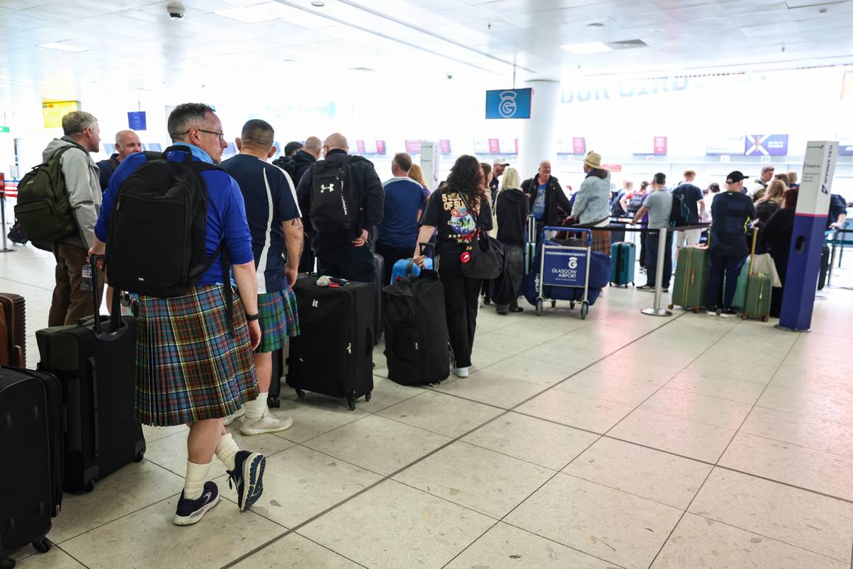 Ryanair, TUI, and easyJet price rise latest as cost of UK flights go up ...