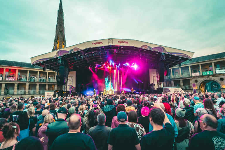 Piece Hall gigs: Photos as Garbage and Skunk Anansie rock Halifax's ...
