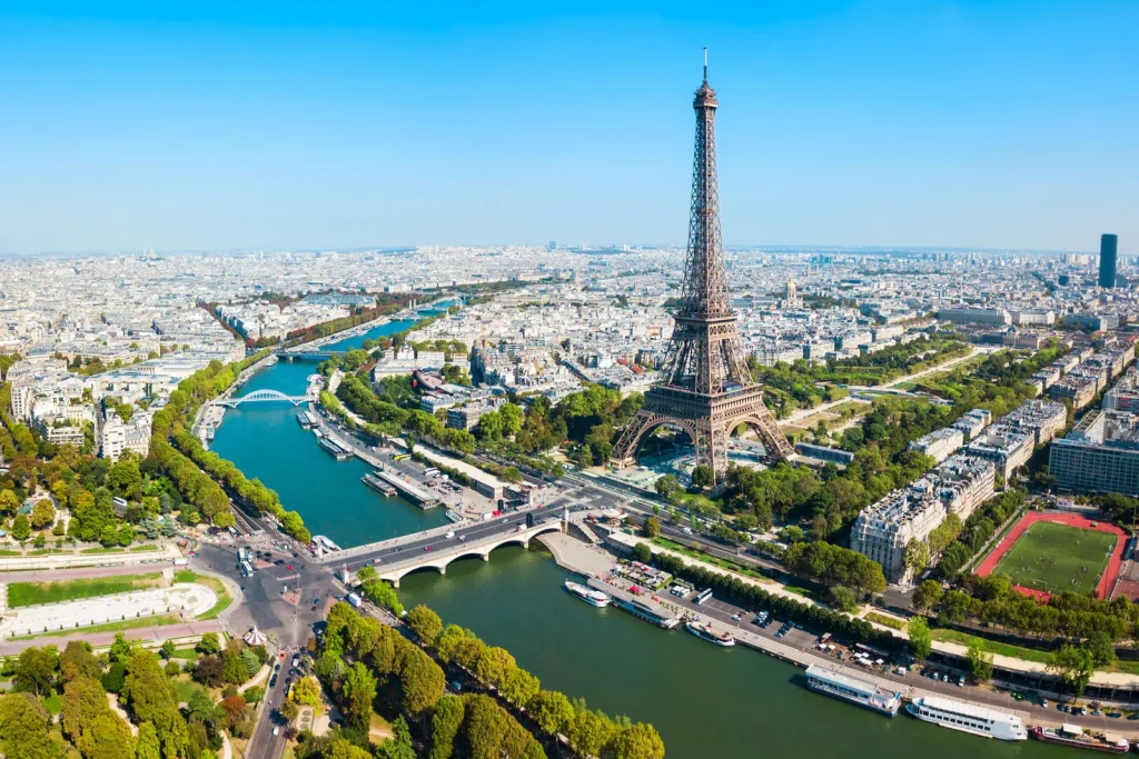 30 curious facts about famous architecture