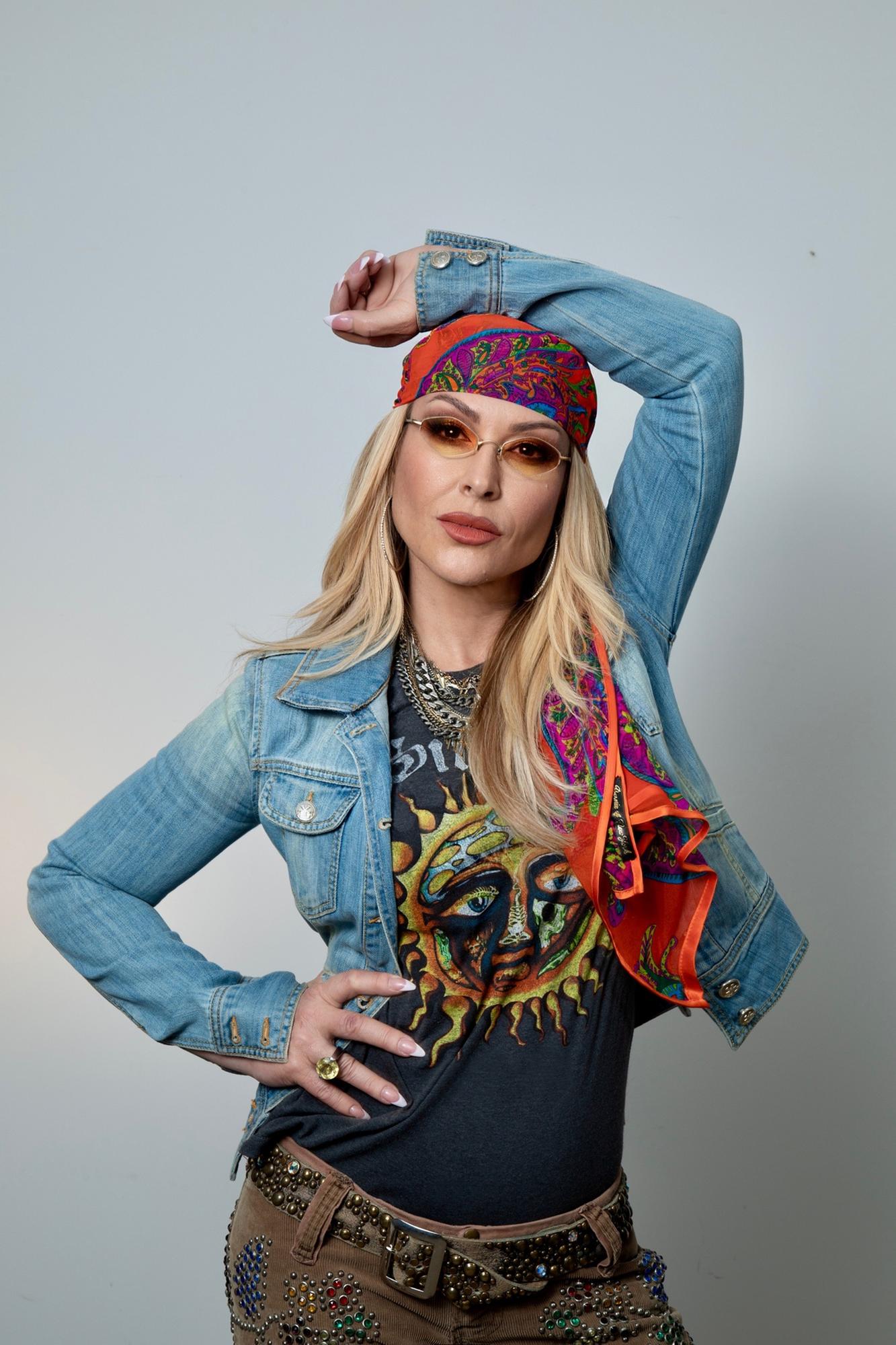 US chart-topper Anastacia can't wait for a Scarborough lemon top ice ...