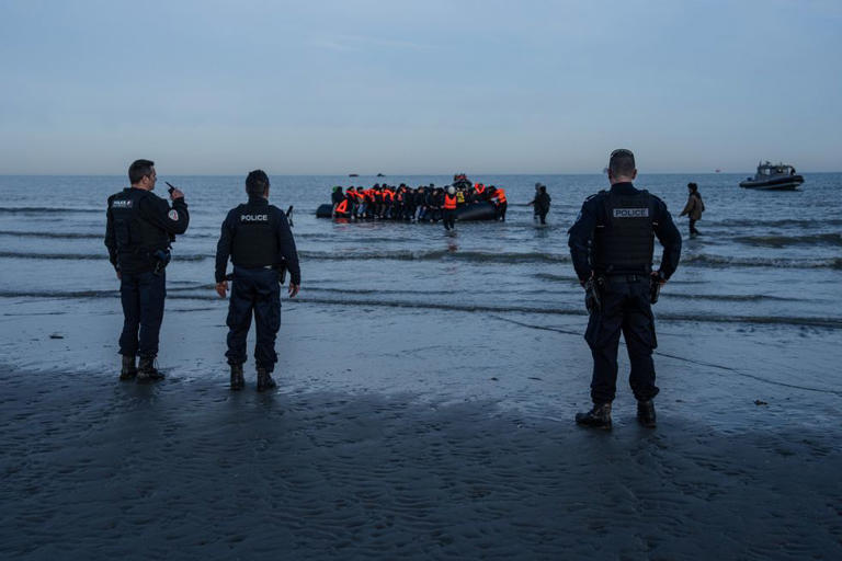 Hundreds of riot officers deployed to French beaches to stop small boat ...