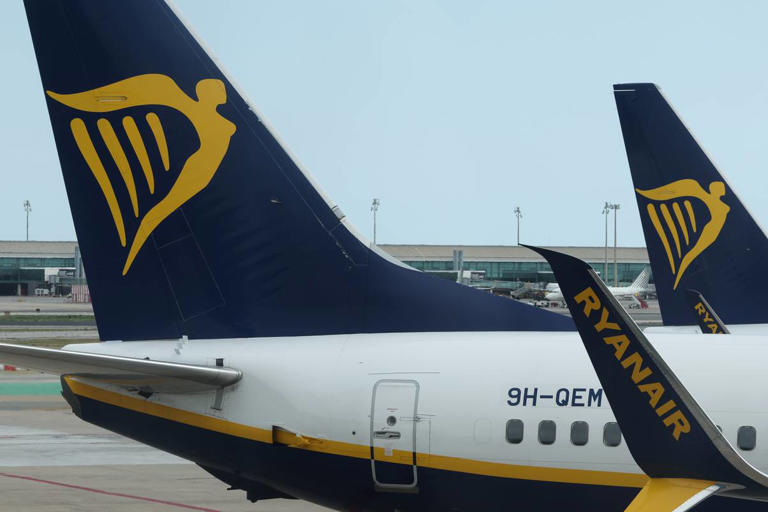 Ryanair, TUI, and easyJet price rise latest as cost of UK flights go up ...