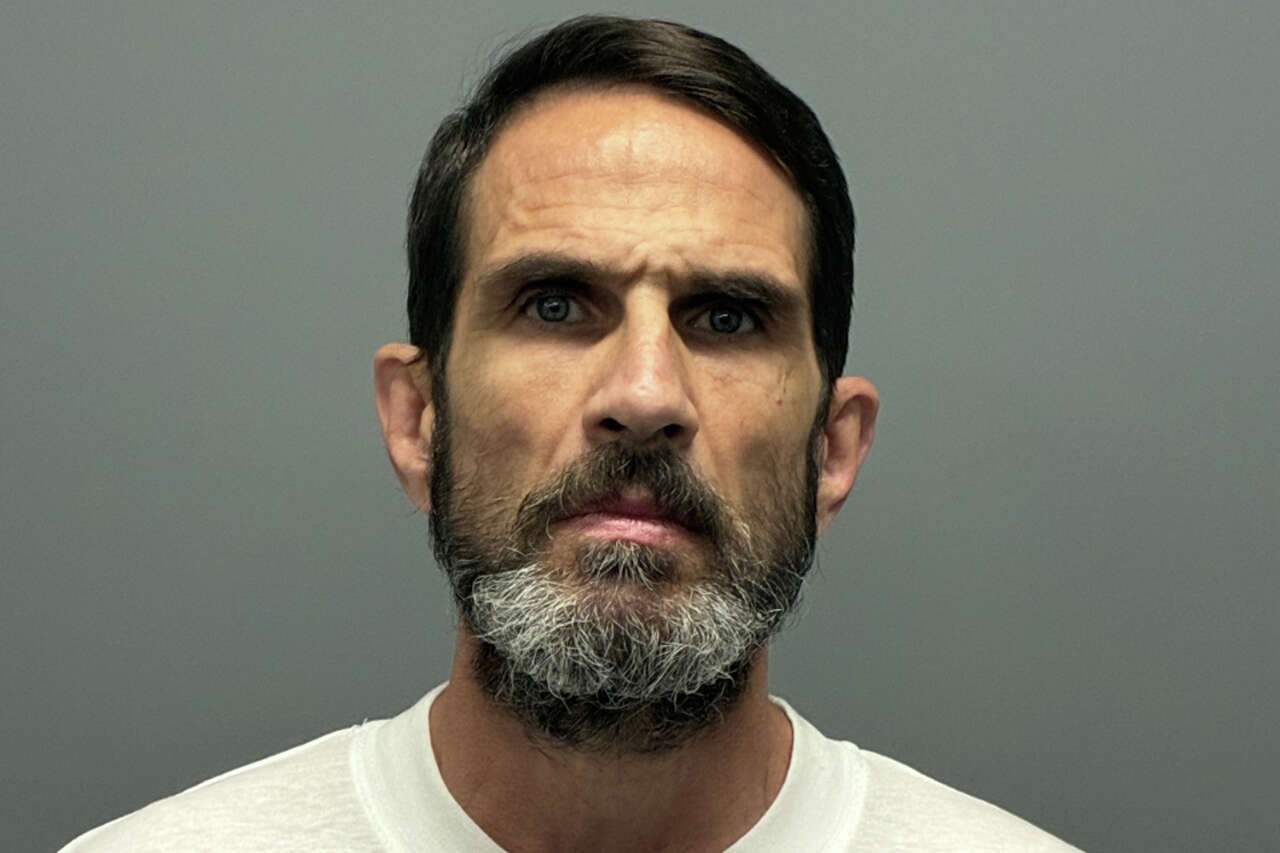 Forged driver's license helped ID suspect in Newtown bank fraud scheme ...