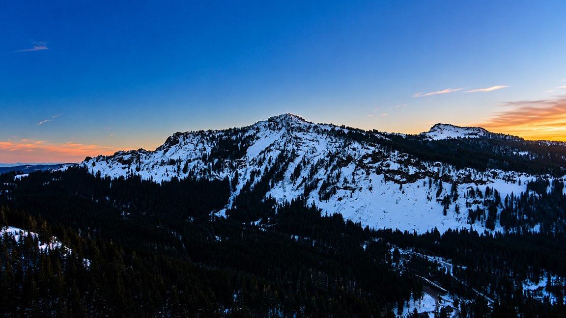 The calm side of winter in the mountains
