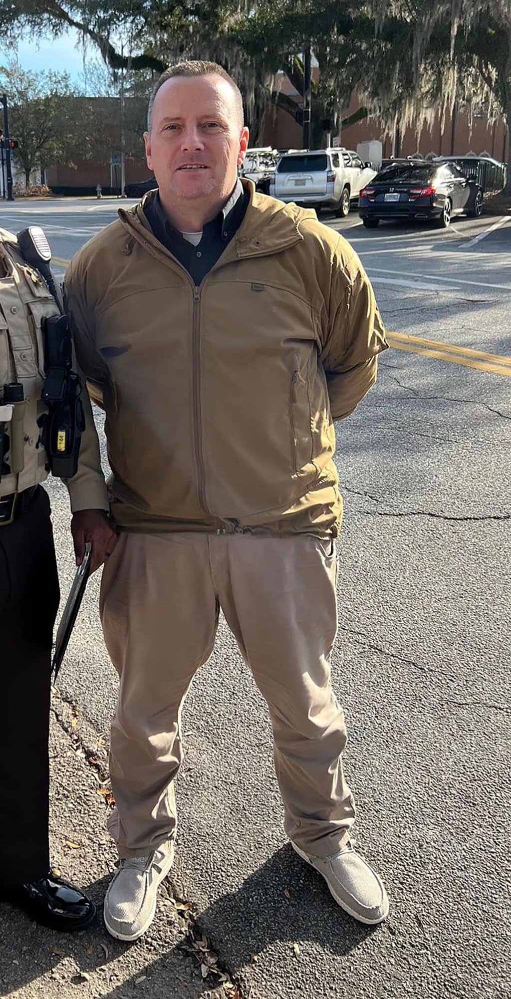 Top cop who had meth pipe in car allegedly sold department guns to fuel ...