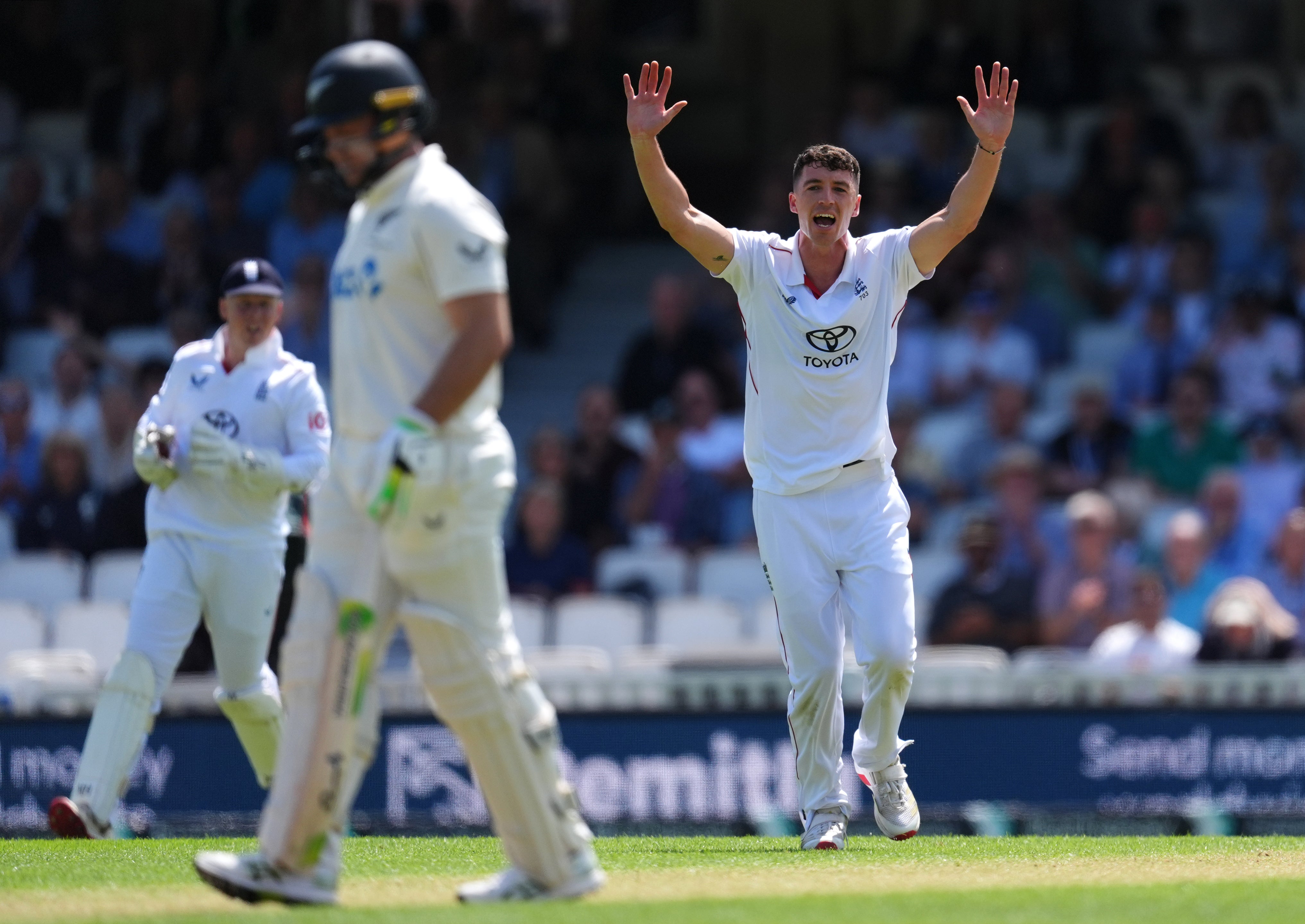 England take two wickets as Joe Root steps back into captain role