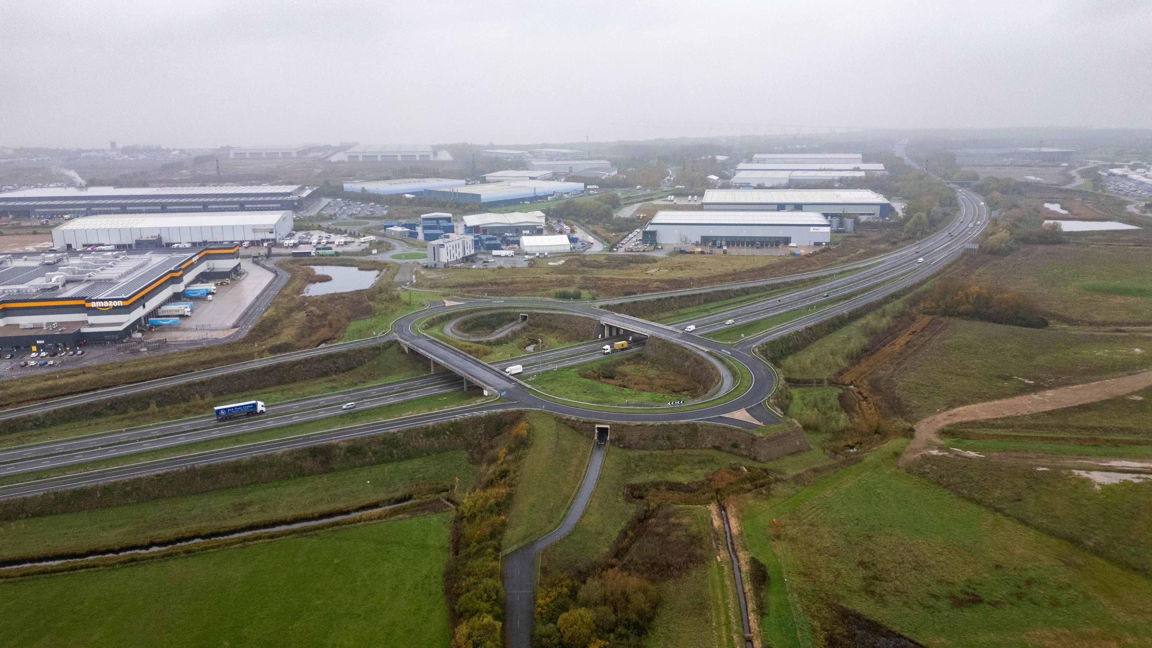 £50m unused motorway junction dubbed 'UK's most expensive dead end' to ...