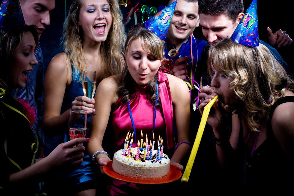 19 birthday party trends that defined each decade