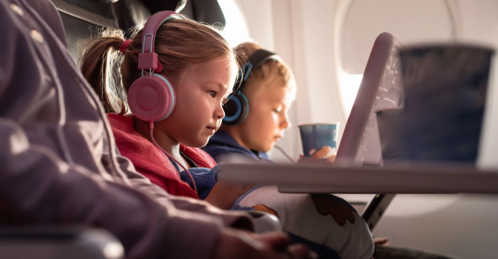 Nya EU-regler ska minska stressen för barnfamiljer på flyget