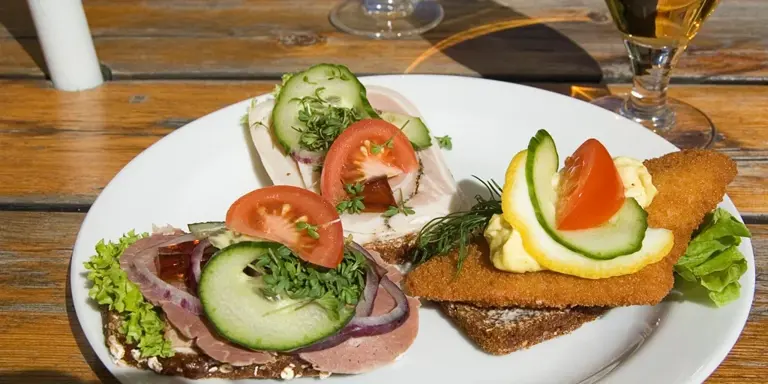 Afstemning slår fast: Her laver de Danmarks bedste smørrebrød