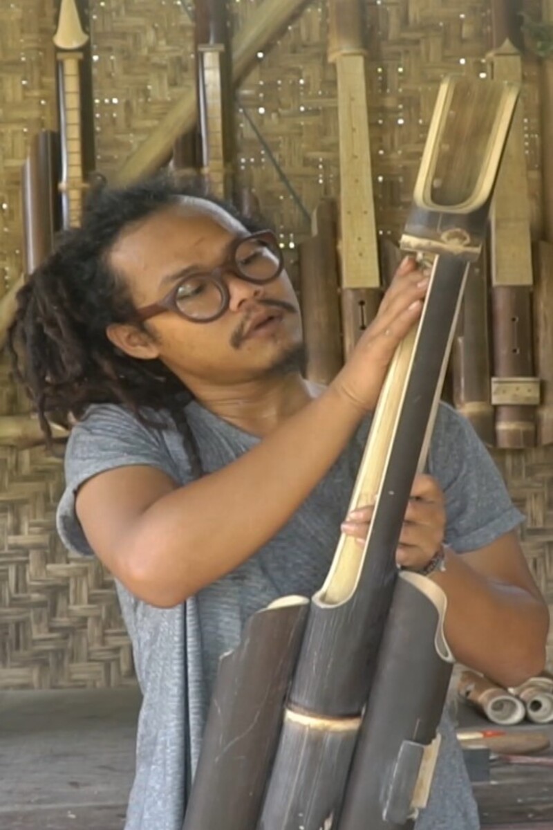 Bamboo maker builds unique musical instruments