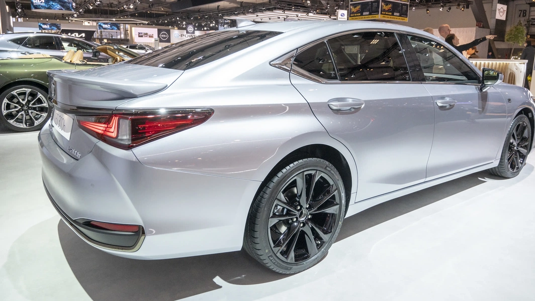 2026 Lexus ES: Design, performance, and technology