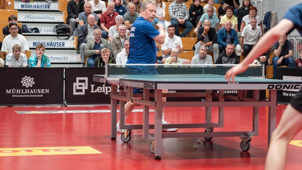 Warum Tischtennis-Legende Jan-Ove Waldner den Post SV Mühlhausen besucht