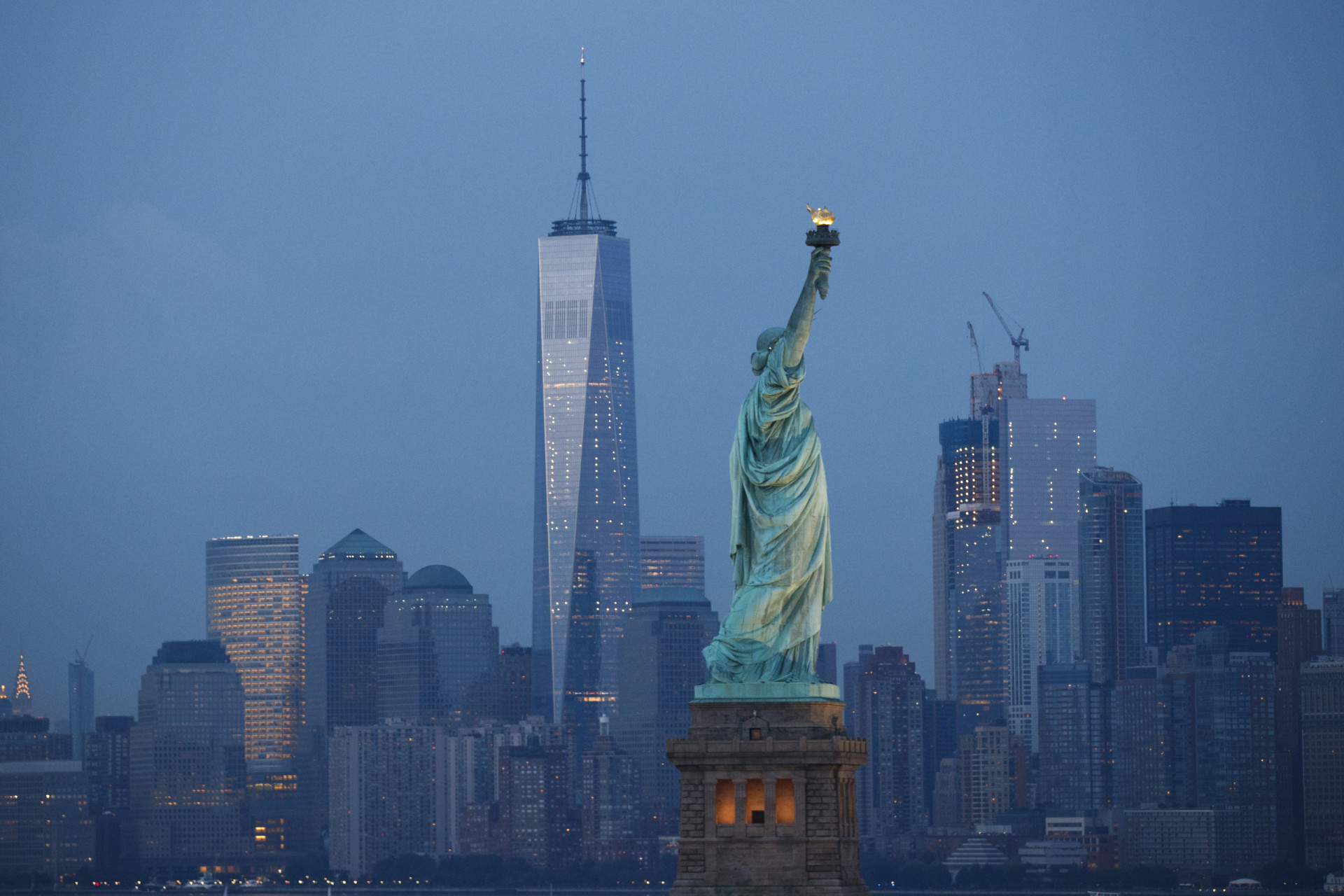 The history and stories of famous monuments