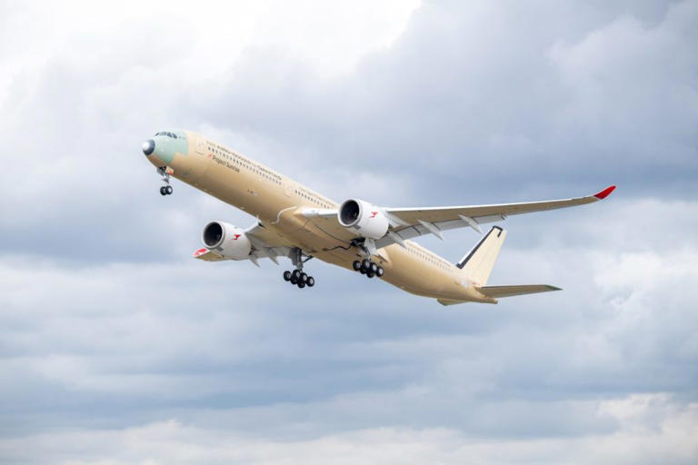 Qantas names first ultra-long-haul 'Project Sunrise' destination