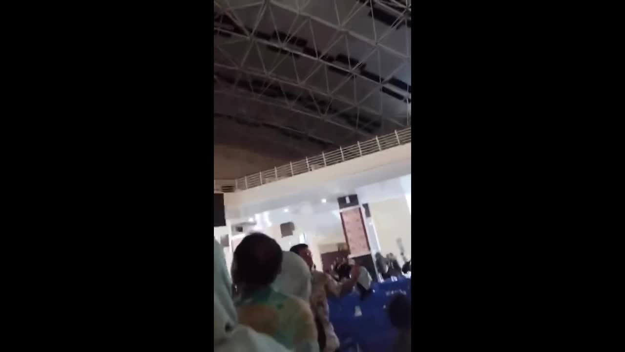 Pupils flee in panic as ceiling panels collapse during Indonesia earthquake