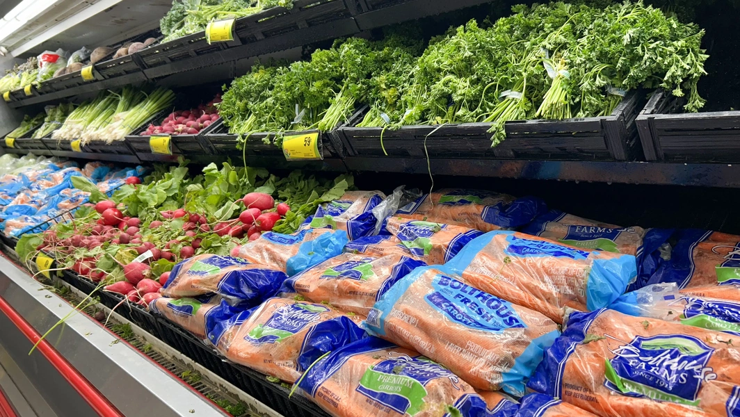 12 nations leading in food imports and self-sufficiency
