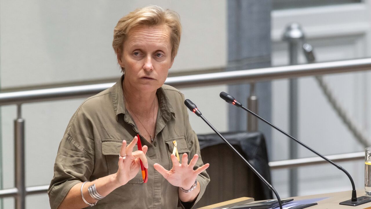 Met harde cijfers in de hand: Annick De Ridder, de minister die haar ...