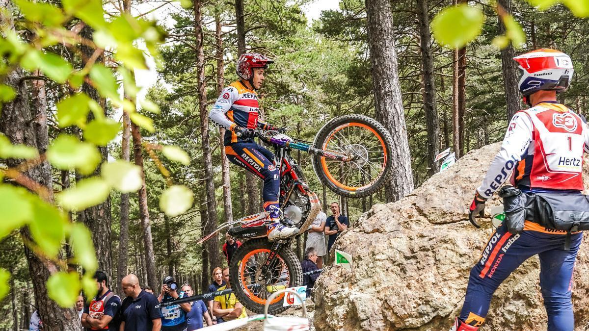 Toni Bou defiende el liderato en Italia