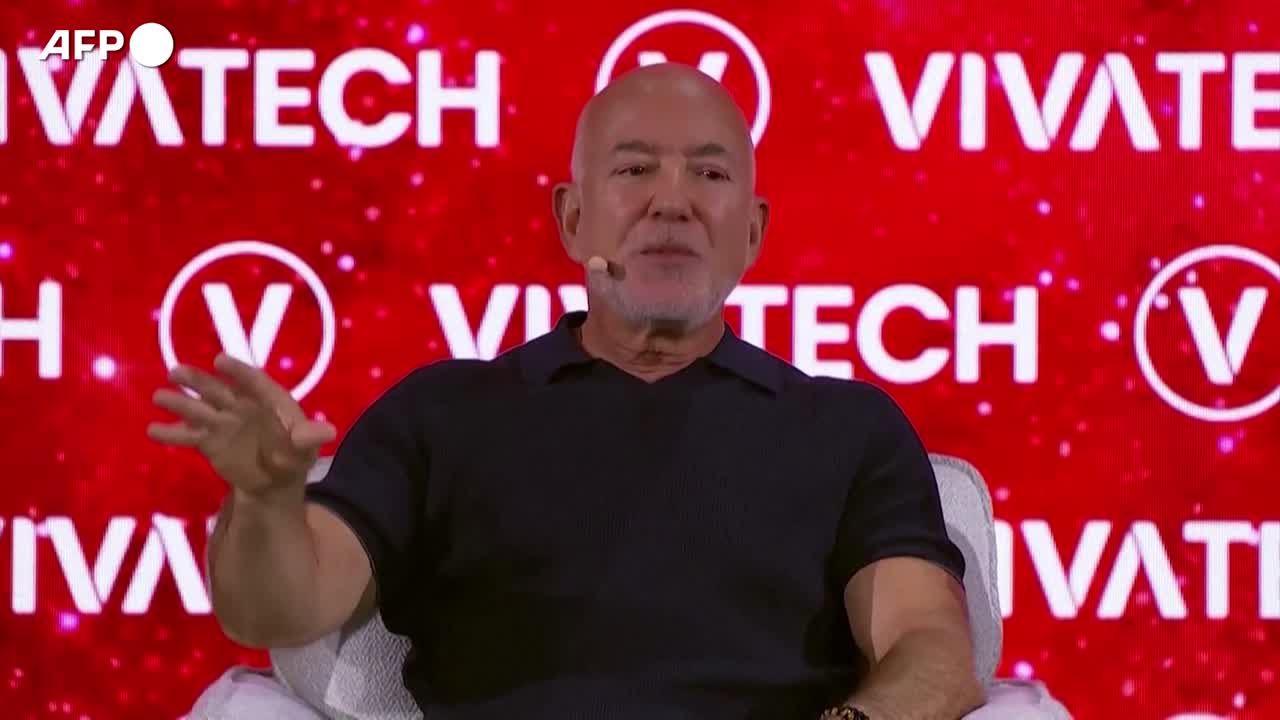 Bezos: "Sogno di riportare la Terra al suo stato pre-rivoluzione ...