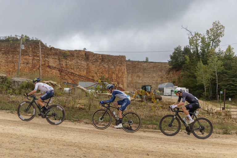 Top pros voice concerns about gravel safety with media vehicles ...