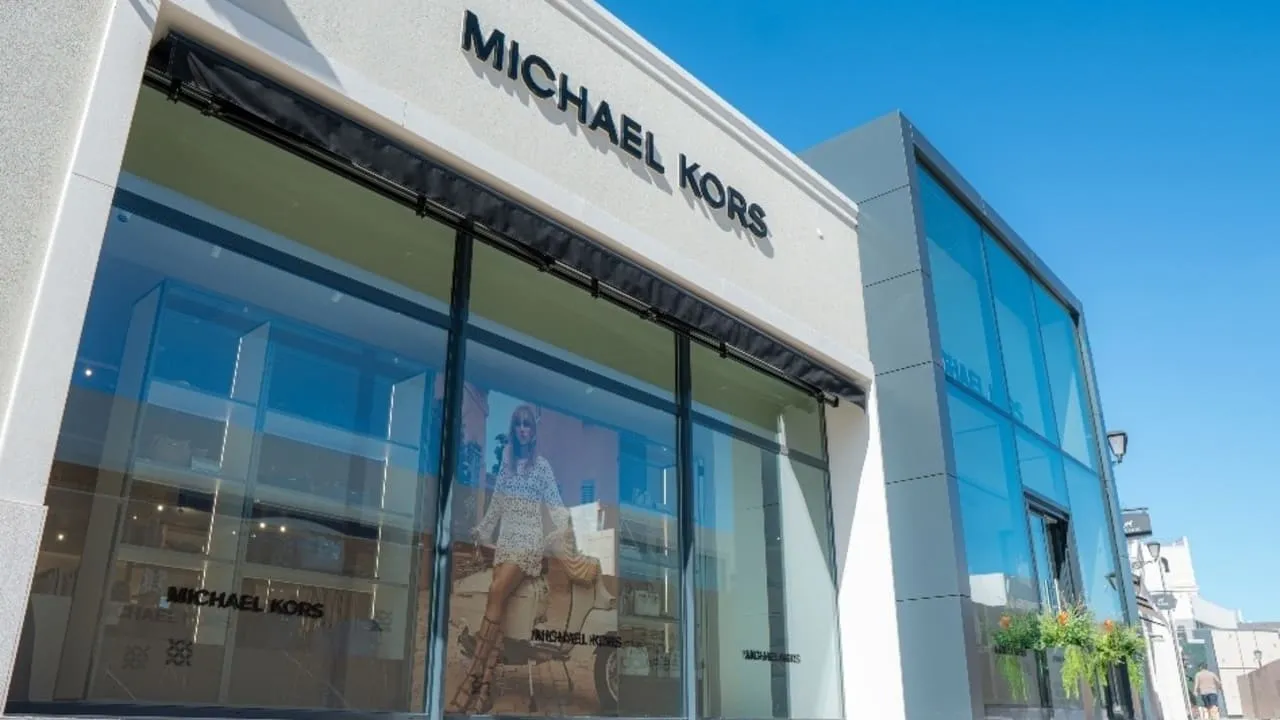 Michael Kors chega ao Freeport Lisboa Fashion Outlet com a maior loja ...