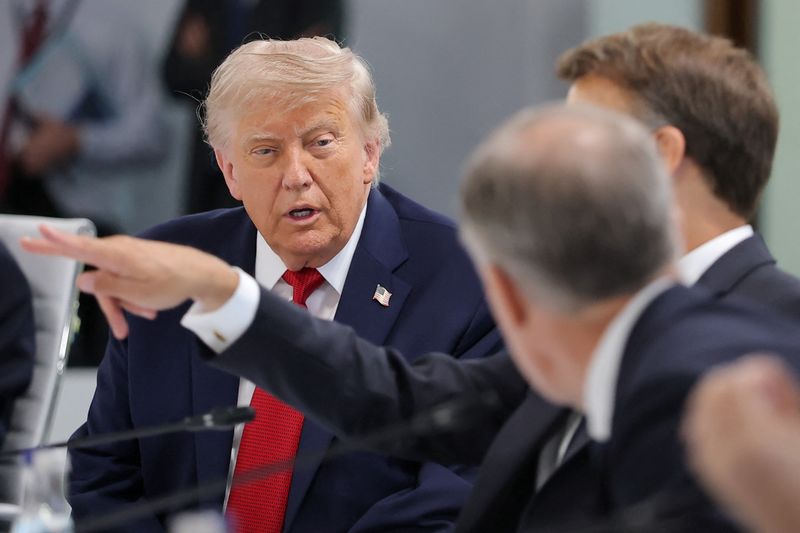 Israel lança novos ataques aéreos no Líbano; Trump diz que ainda pode ...